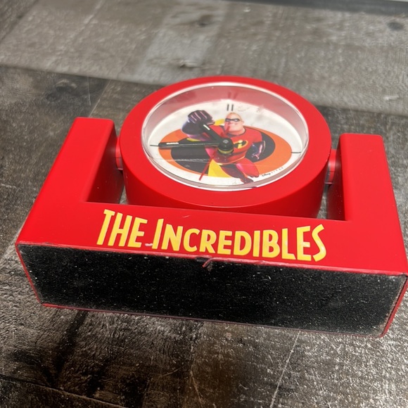Disney | Accents | Disney Collectable The Incredibles Desk Clock With ...